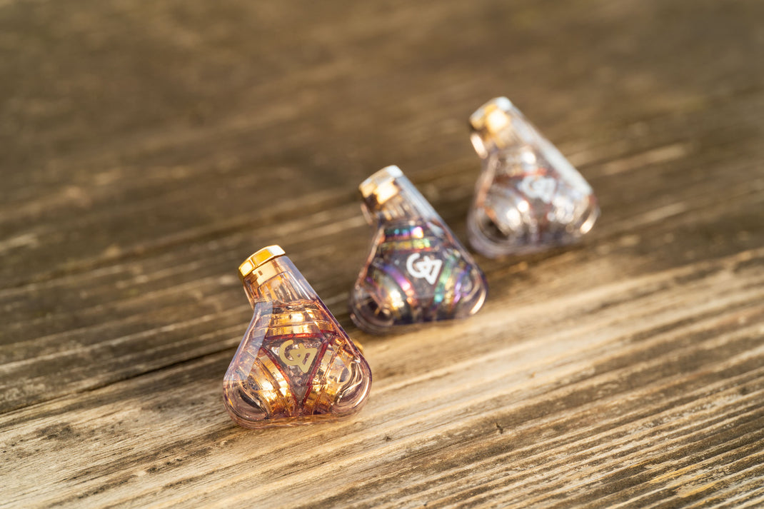 Trifecta 'Amber Radiance' – Campfire Audio